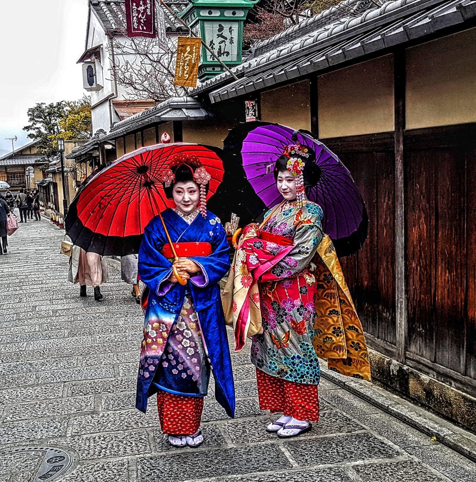 DIFERENCIAS ENTRE MAIKO Y GEISHA - JAPON1MINUTO